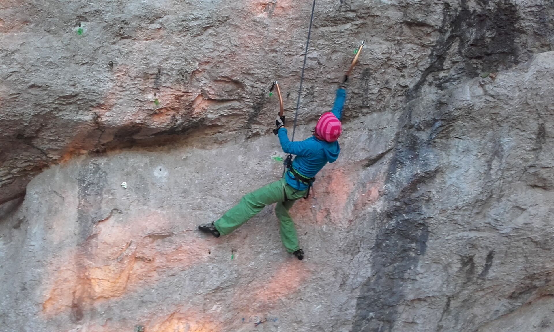 Essayer le "Dry-Tooling" | Bureau des guides d'Annecy