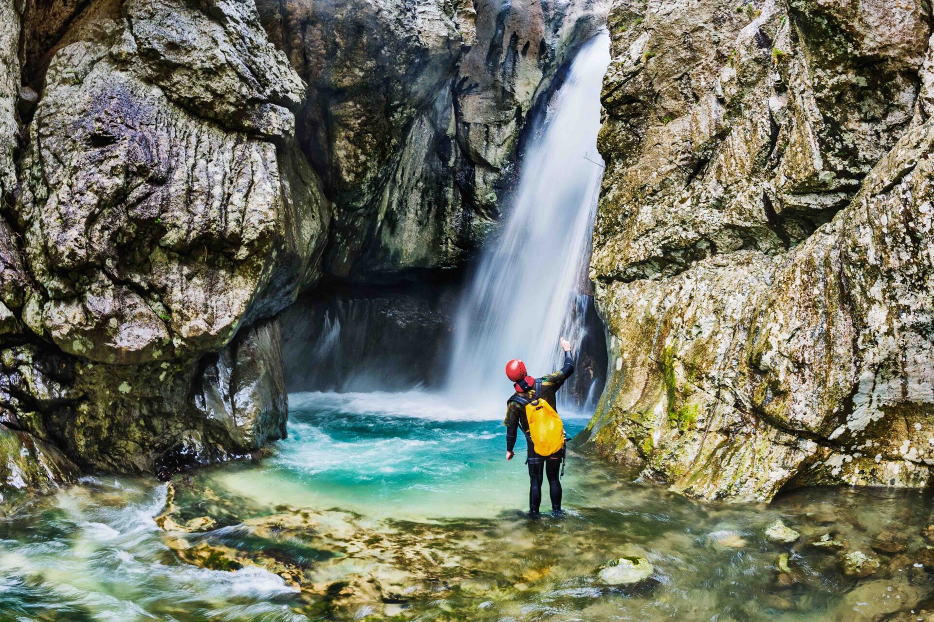 Annecy-Canyoning en privé avec votre guide | Bureau des guides d'Annecy