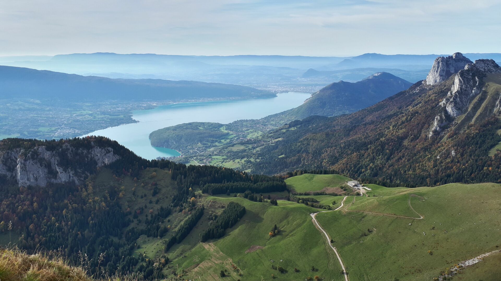 Randonnées autour du lac d’Annecy | Bureau des guides d'Annecy
